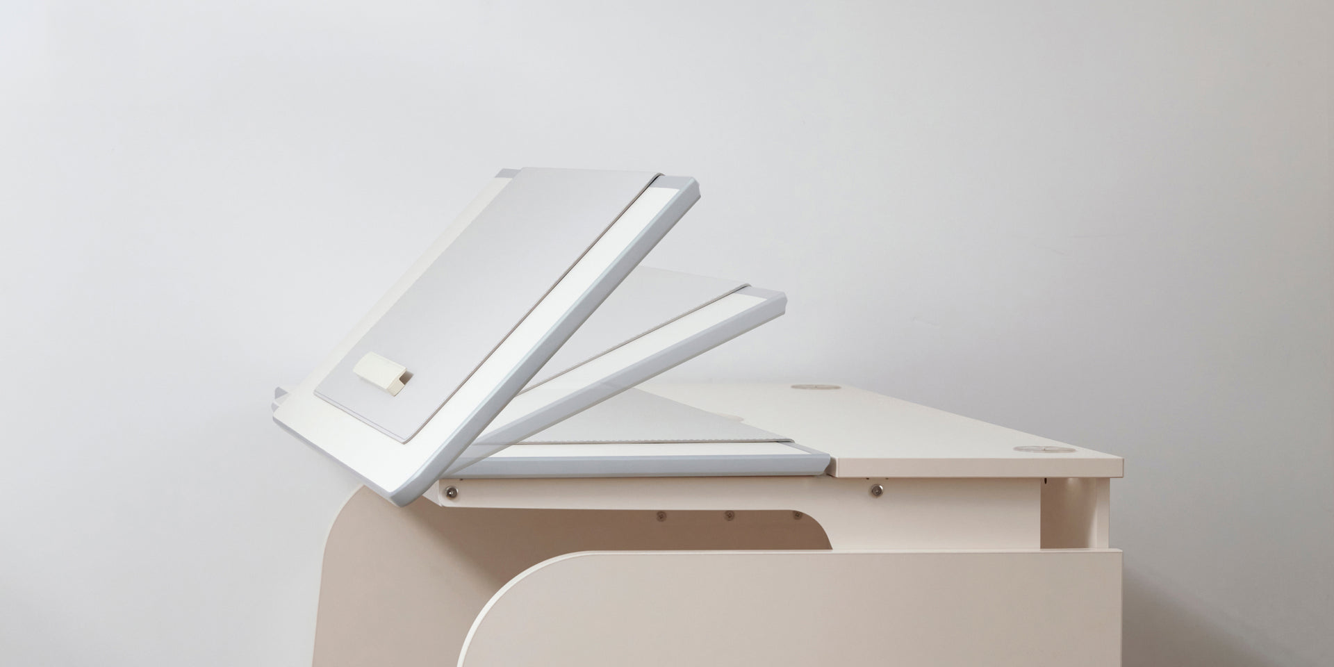 Linki Plus 1200型 4層螢幕架智能型書桌組 (含LED)